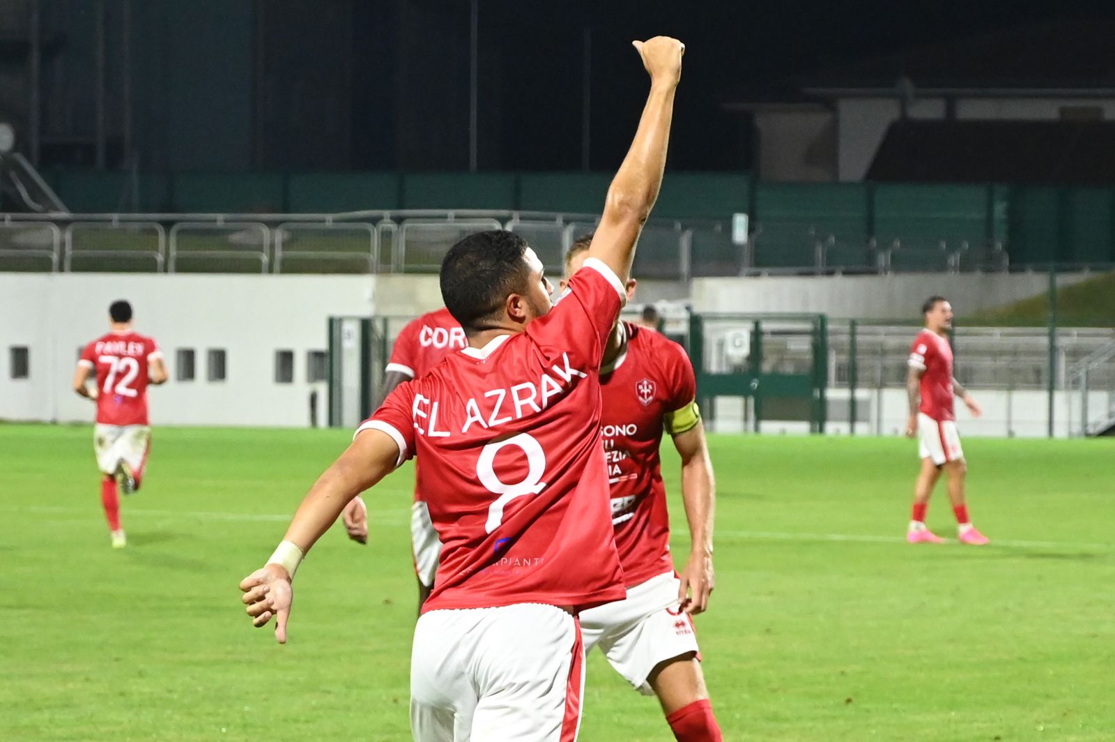 Saluta anche El Azrak: per lui prestito in Cina